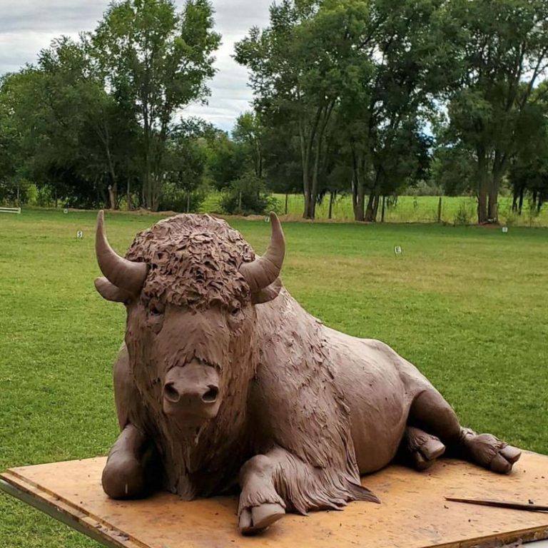 Life Size Statues of Bronze Walking Buffalo for Sale - Relong Art Sculpture
