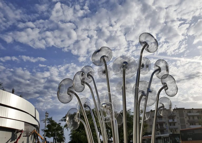 Modern Large Metal Light Sculpture for Outdoor Decor - Relong Art Sculpture