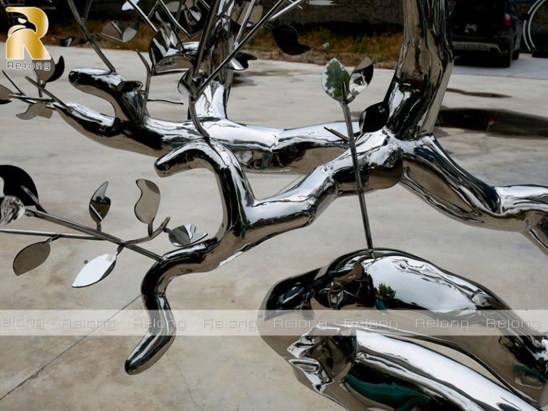 Modern Metal Tree Art Sculpture for Outdoor Decor - Relong Art Sculpture